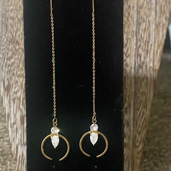 Jewelry | Gold Chain Drop Earrings With Chain Through Earhole Chain On ...